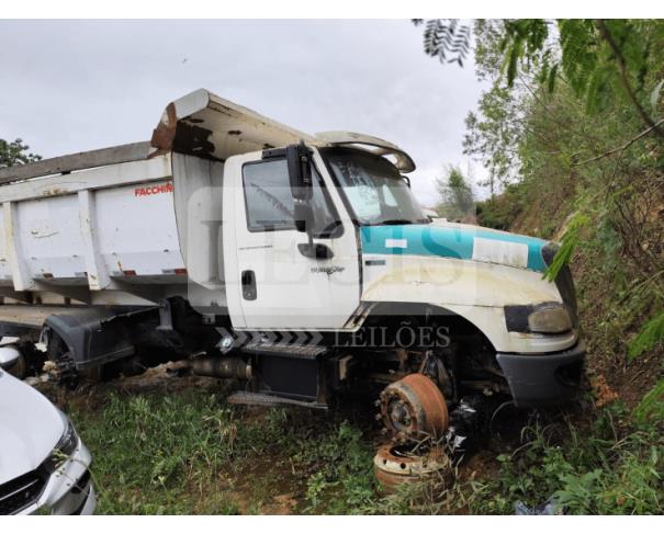 Veículo marca INTERNATIONAL/4400P7,2014/2014 Caminhões em leilão ...